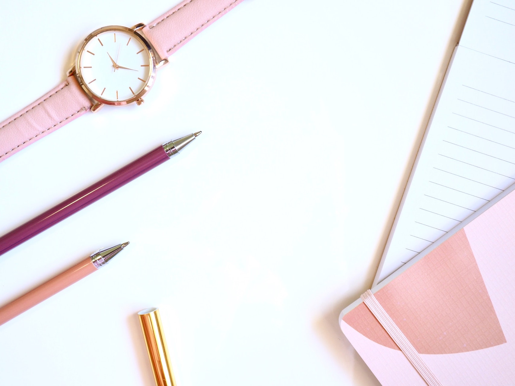 Top 5 Pink Women's Watches - First Class Watches Blog