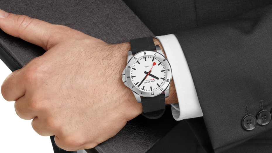 The History of Garmin Watches - First Class Watches Blog
