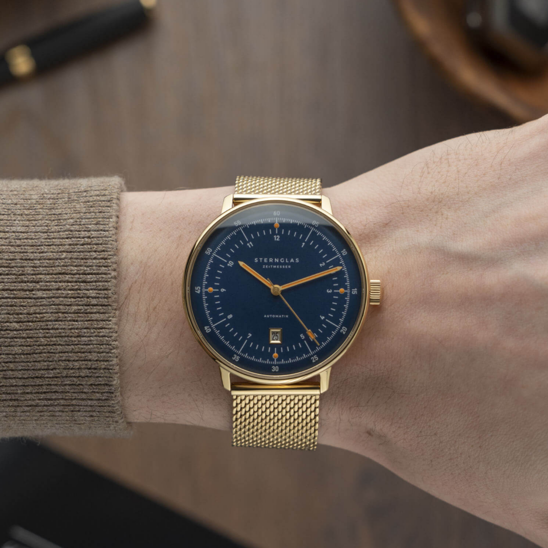 The History of Quartz Watches - First Class Watches Blog