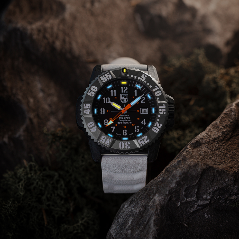 A Guide to Casio's G-Shock Carbon Core Guard - First Class Watches Blog